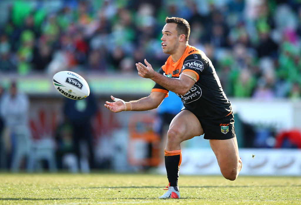 REPORTS: Luke Brooks set to sign long-term deal with Tigers | Zero Tackle